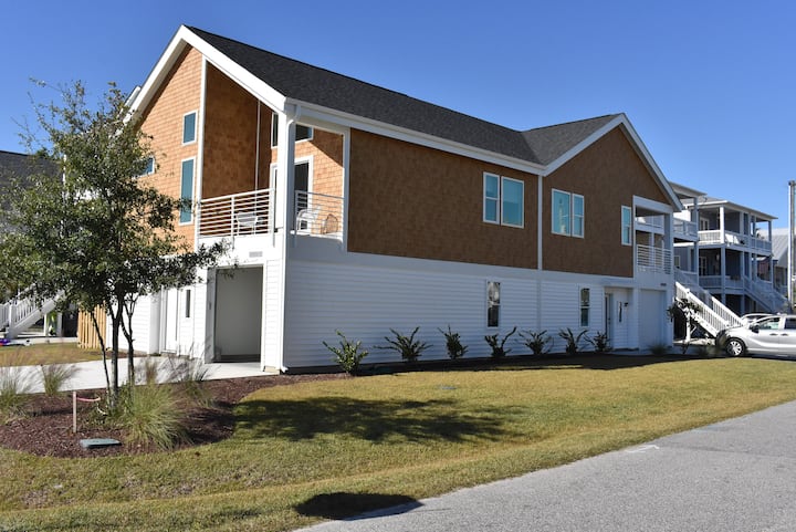 Sisters Of The Sea - Carolina Beach, NC