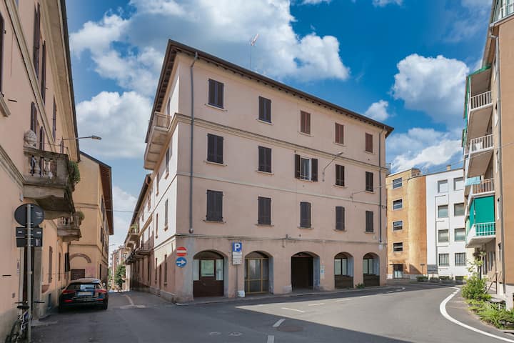 80 Mt Dal Centro E Da Stazione - Pavia