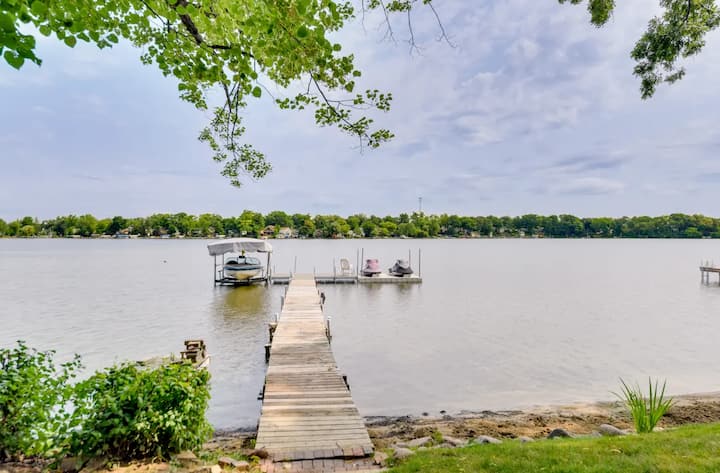 Lake House - 3 Bedrooms 2 Bath - Libertyville, IL