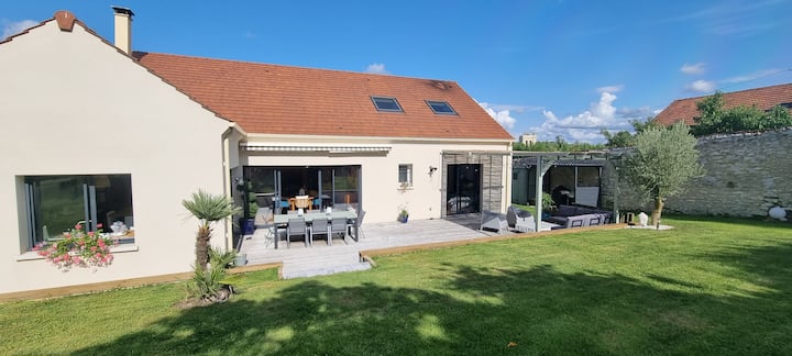 Maison à La Campagne 40km De Paris - Maule, Francia