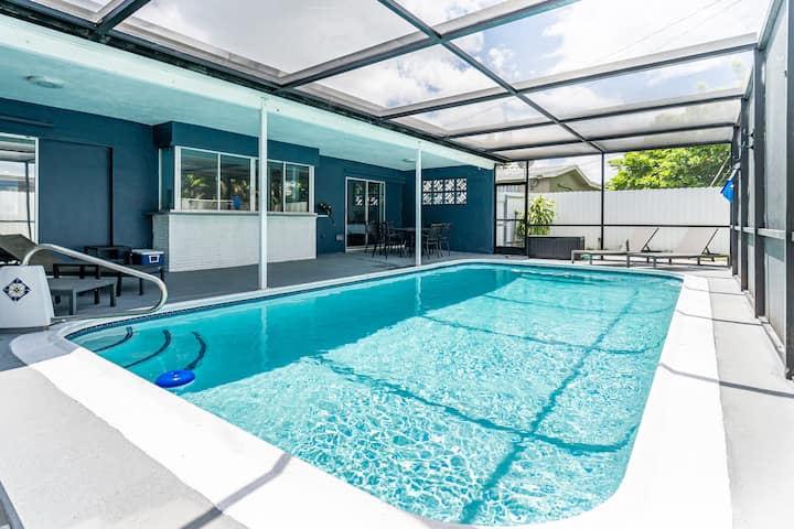 4br Getaway + Pool + Game Room, 18-mins To Ocean - Miramar