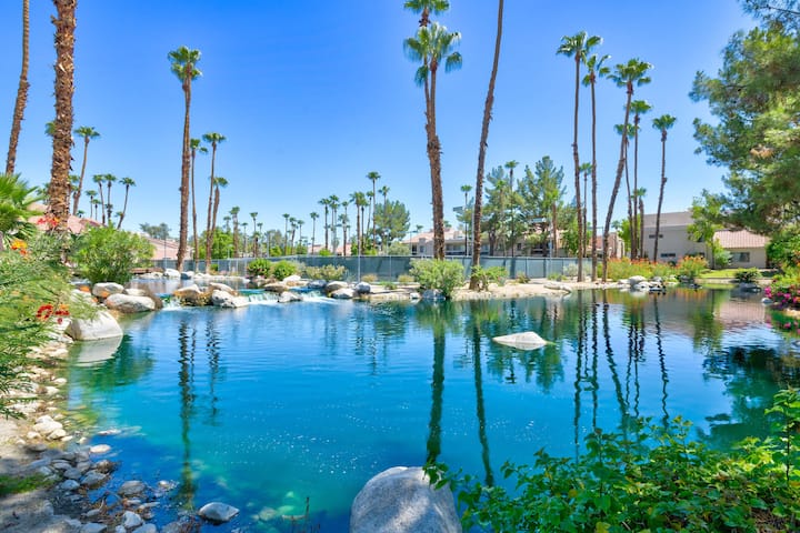 An Idyllic Retreat In A Serene Gated Community - Cathedral City, CA