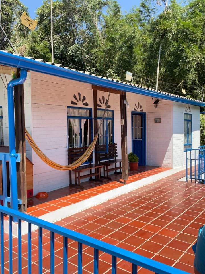 La Casa Azul/sasaima-cundinamarc - La Vega