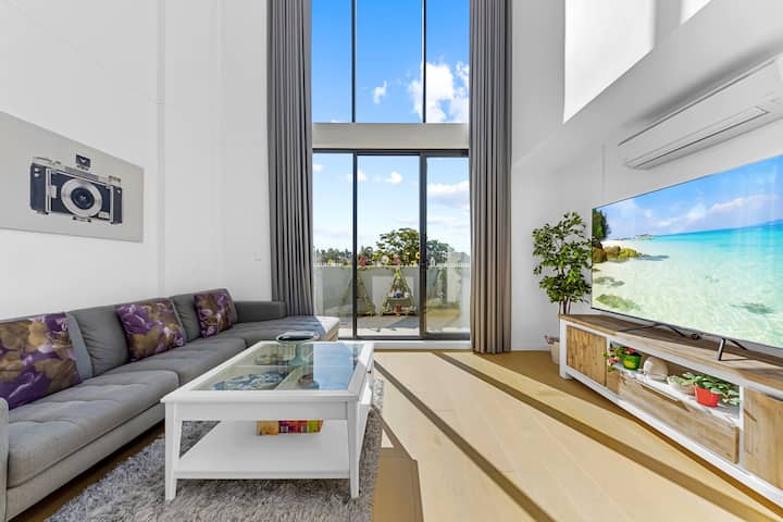 Epping Sunlit Luxury Loft | 2beds & High Ceilings - Cumberland