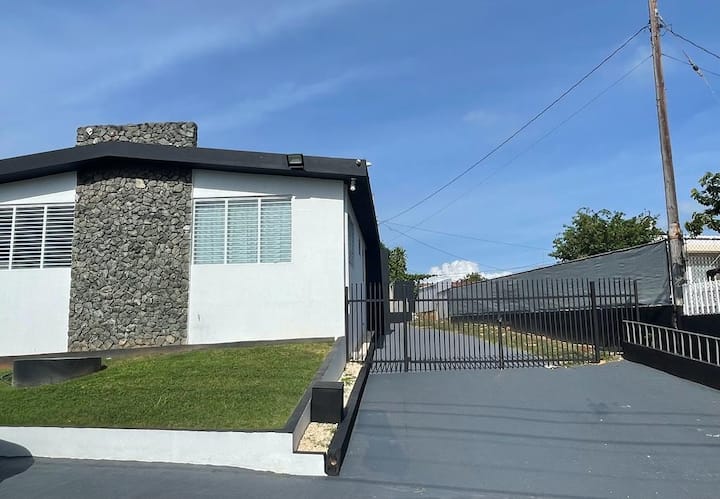 Victoria Guest House #3 - Aguadilla