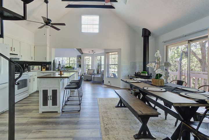 Lake Hm Hideaway - Boat Rental! - Canyon Lake, TX