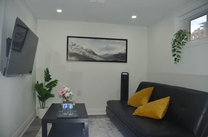 Great Long-term Stay (2 Bedrooms 3 Beds -5 Guests) - Toronto