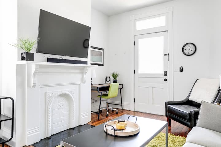 Chic Urban Couples Retreat: Perfect Getaway 'N Rva - Richmond, VA