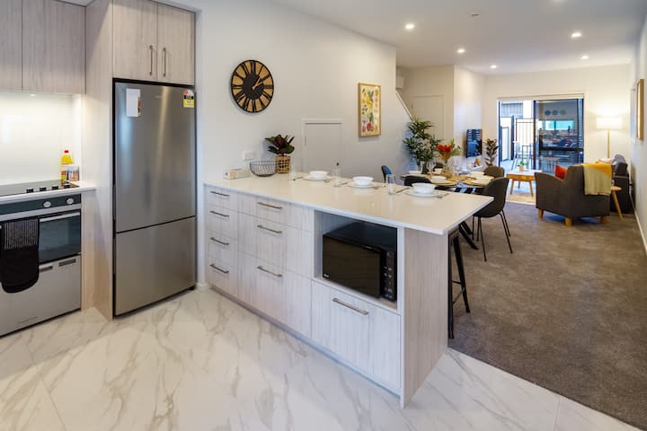 Tuam Street Delight 4 Bed 4 Bath - Christchurch
