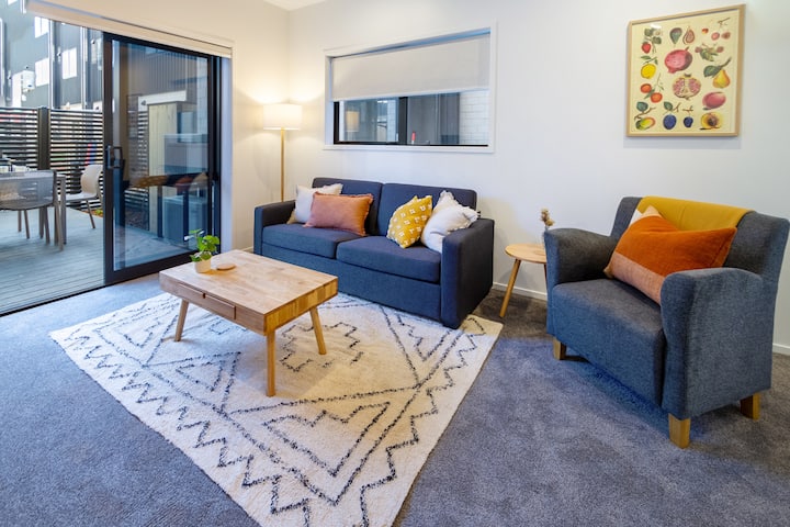 Tuam Street Delight, 4 Bed 4 Bath With Carpark - Christchurch