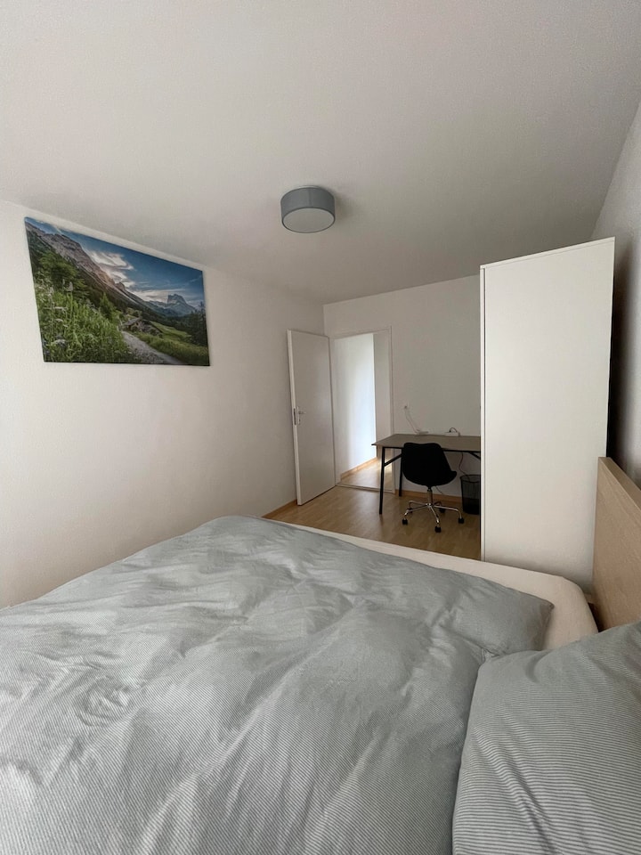 Convenient Room Close To Lake And Public Transport - Steinhausen
