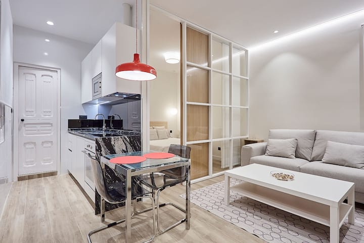 Nice Apartment In Calle Hortaleza - Universidad Pontificia de Comillas de Madrid