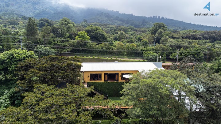 Spectacular House With Terrace & Mountain View - El Salvador
