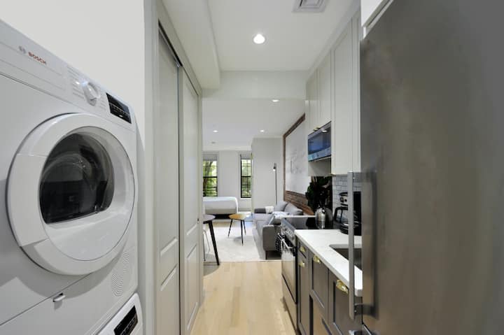 The Luna • Vibe 8724 - New York City