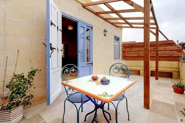 Elegant Studio In Heritage Home - Private Terrace - Málta