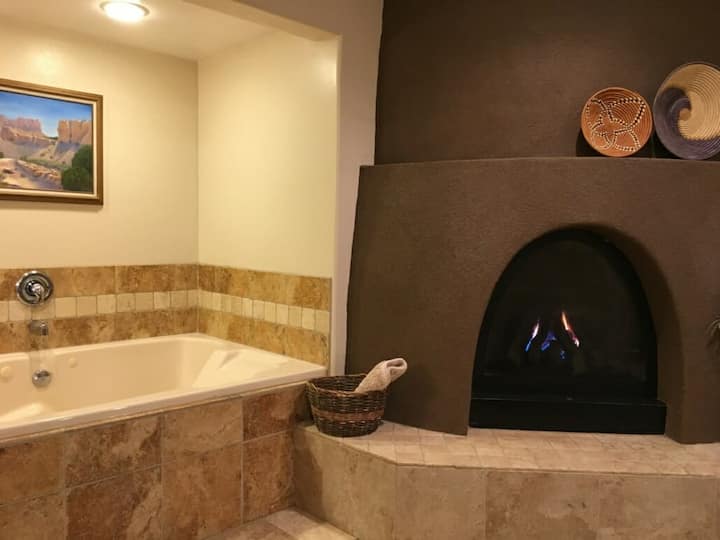 Slot Canyons Inn Bed And Breakfast Anasazi Room - Escalante, UT