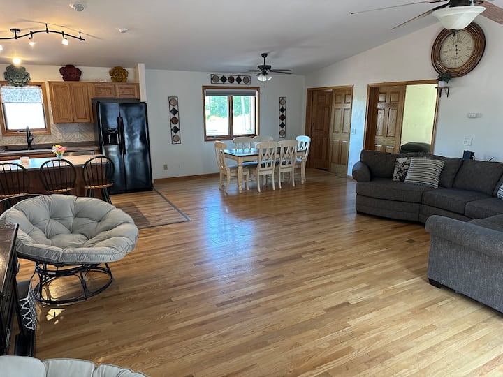Private Home,accessible,parking - La Crosse, WI