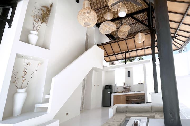 #13 Seminyak Villa. Private Pool. Airport Pickup - Denpasar