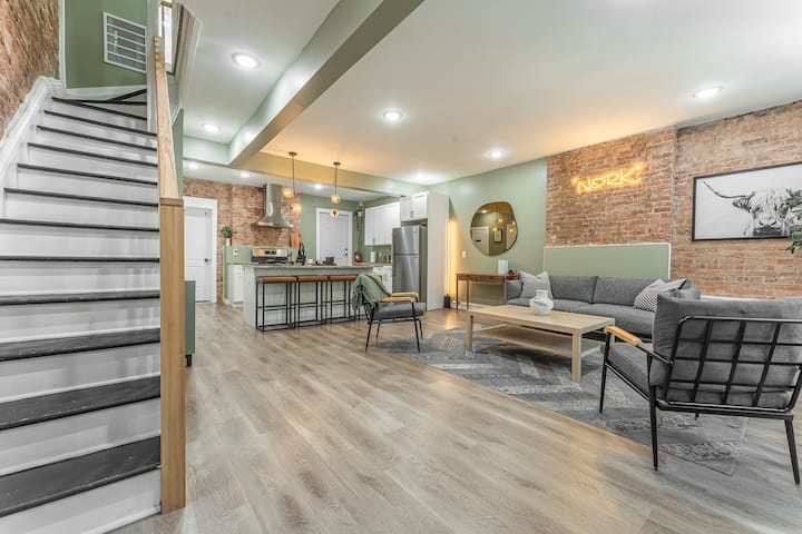 >City Living: Stylish Room Near Downtown Newark - Montclair, NJ
