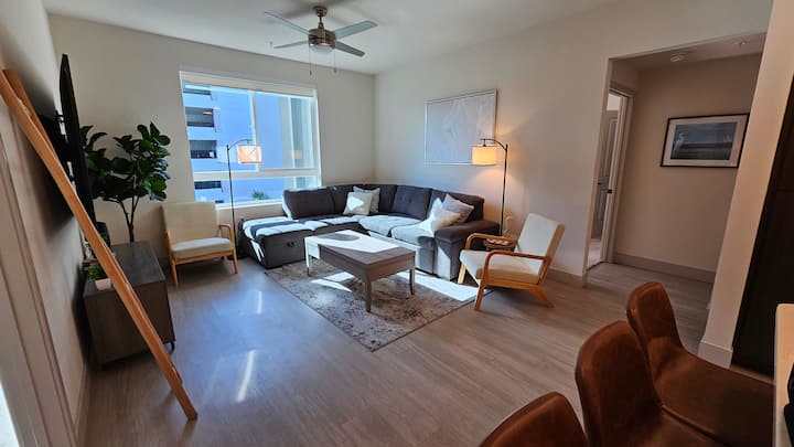 Luxury Resort Living · Rooftop + Pool · Orange - Tustin, CA