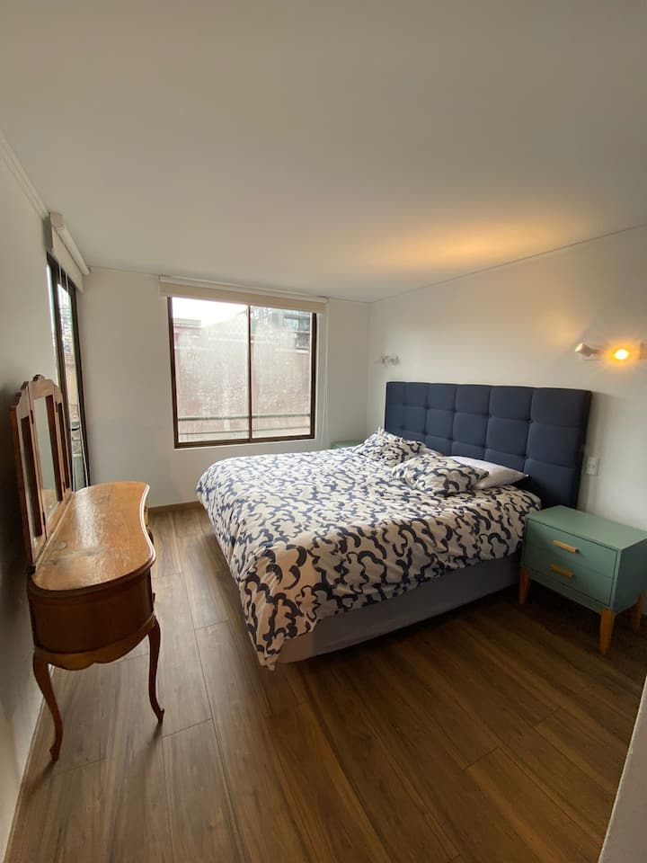 Plaza P. Valdivia, Ines Suarez - Las Condes