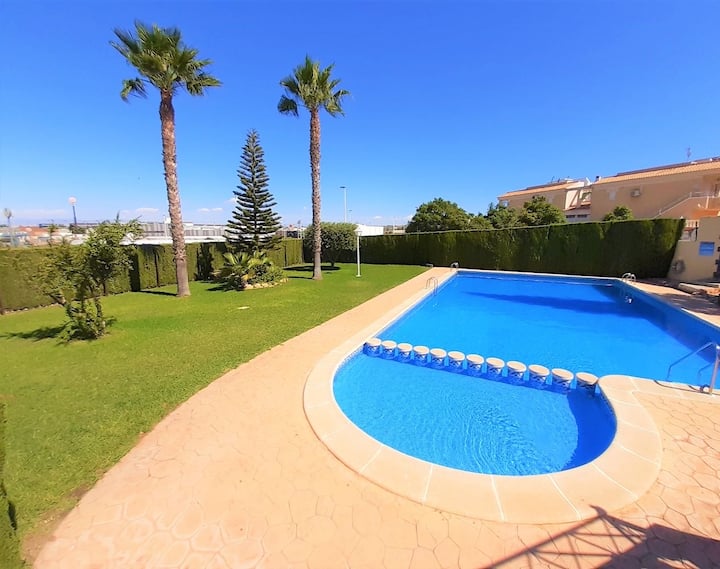 Casa Alegria Apartment With Pool - Torrevieja