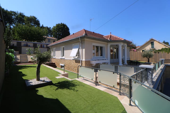 Propriété De Standing+piscine+ac+fibre Dans Sarlat - Sarlat-la-Canéda