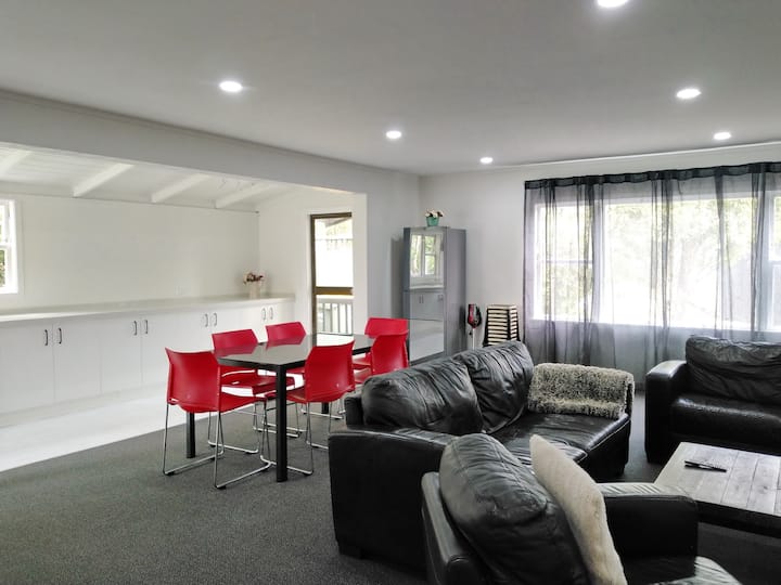 Large Family House - Auckland