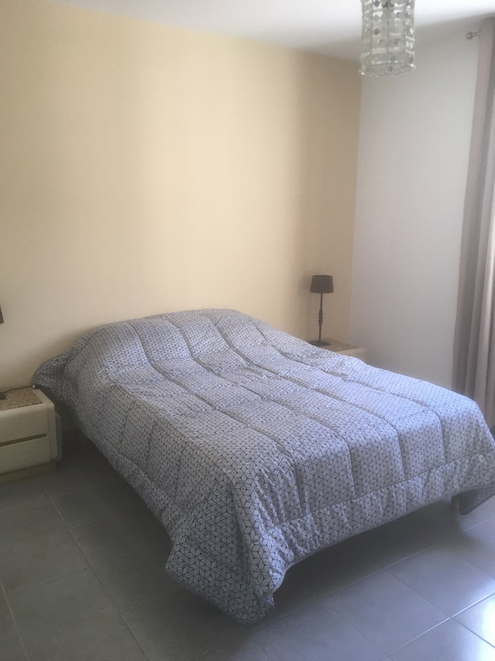 Chambre Avec Petit Déjeuner - Cotignac