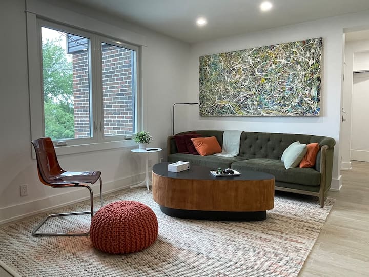 Newly Renovated Apartment! - Grand Sudbury