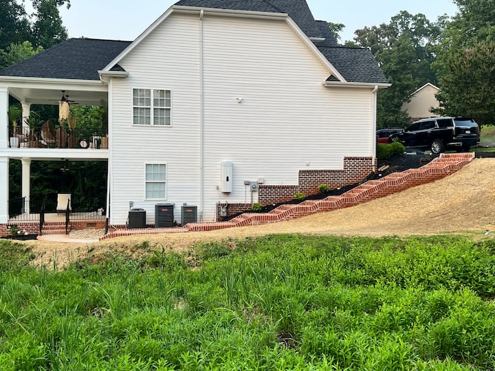 Spacious/ Modern 1 Bedroom - Greenville, SC