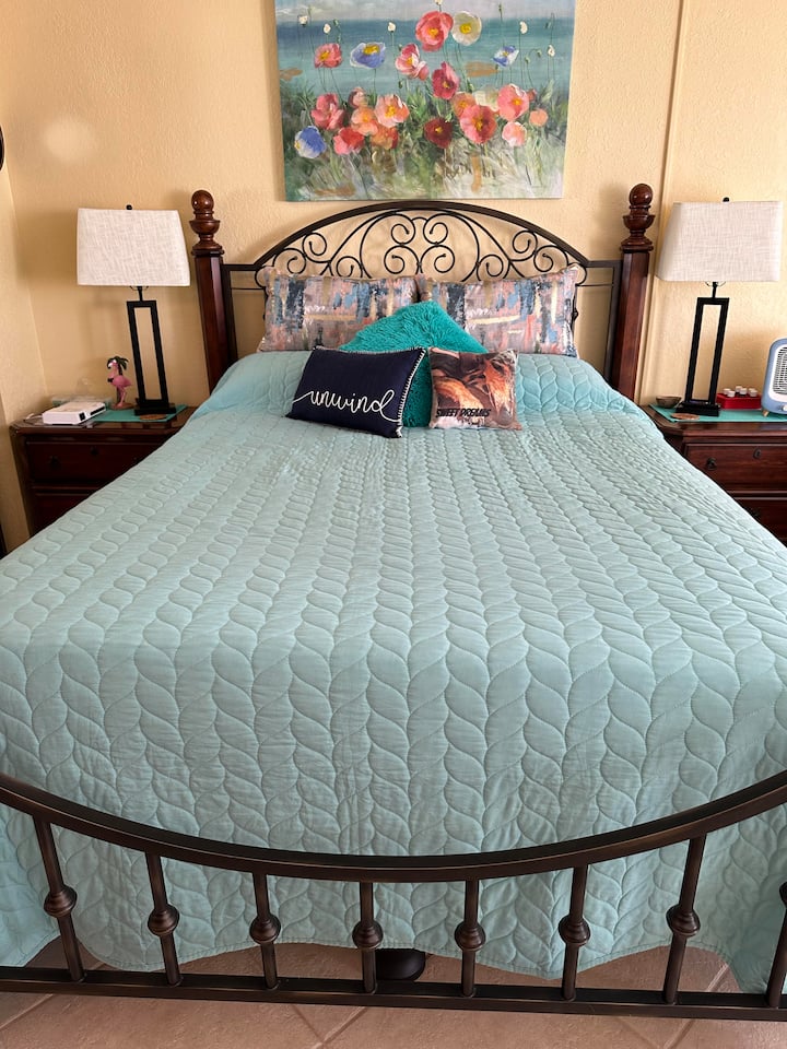 Ocean View Penthouse - Daytona Beach, FL