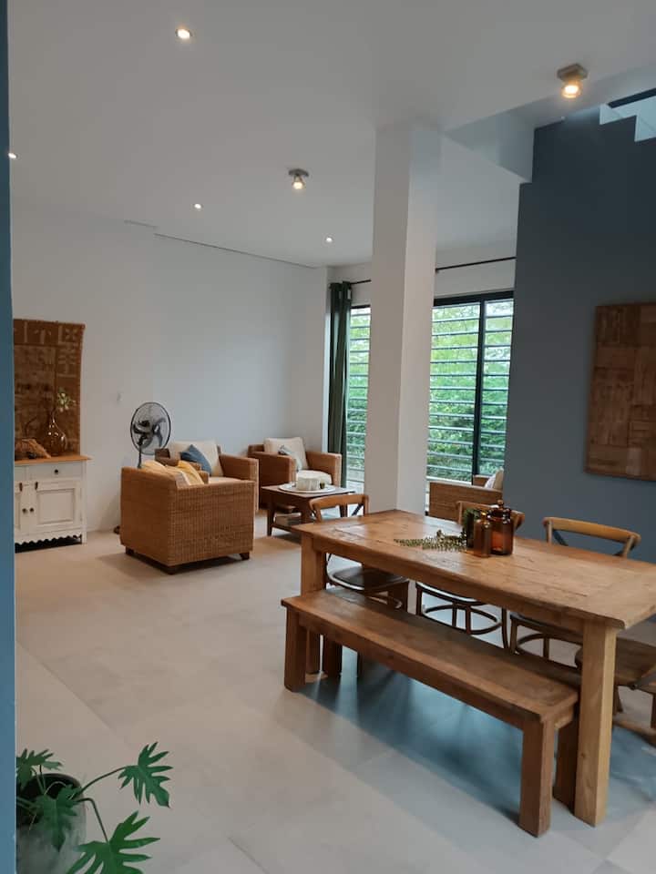 Sfeervol Huis In Rustige Buurt - Paramaribo
