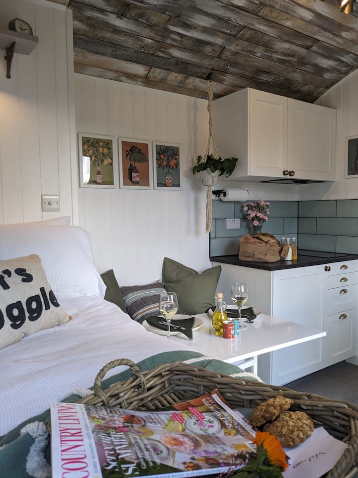 Hambleden Hideaway, Your Spring Retreat - Henley-on-Thames