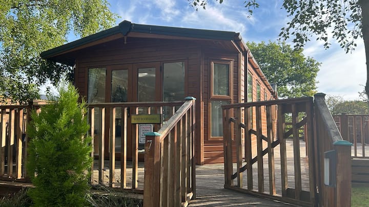 Rose Wood Lodge With Hot Tub Felmoor Park - Northumberland