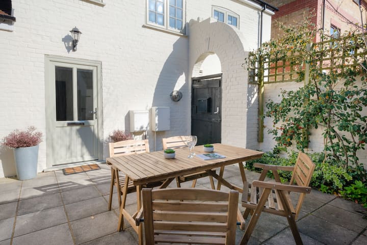 Quiet Sanctuary W/ Parking - The Wilton Cottage - Salisbury