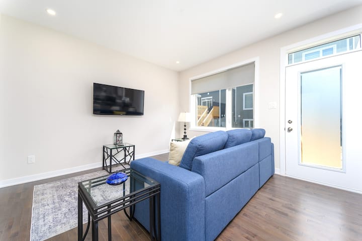 Cozy Large 4bed Home In Barrhaven Near Airport, Dt - Ottawa
