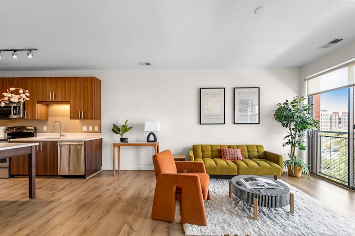 Crystal City, Arlington Elevated Urban Living - Alexandria, VA