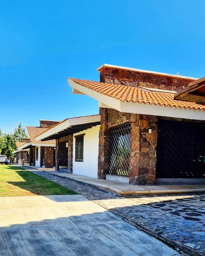 Finca La Lore
Cabaña 2 - Zacatlán