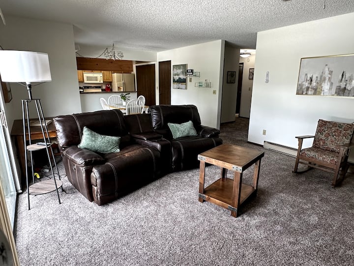Relaxing 2br/2bth South Hill - Spokane, WA