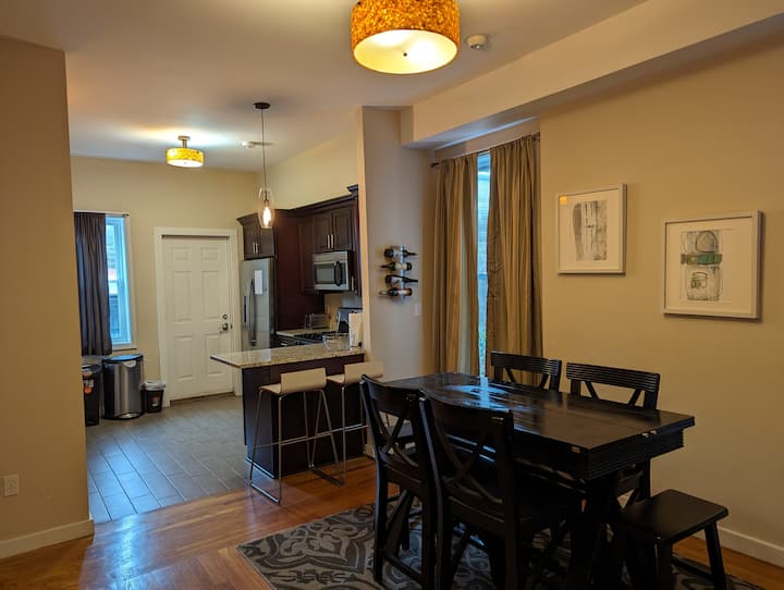 Cozy Private Bedroom By Yale 1.2 - New Haven, CT