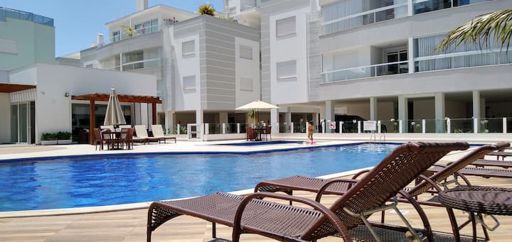 Apto Com Piscina Praia Ingleses - Florianópolis