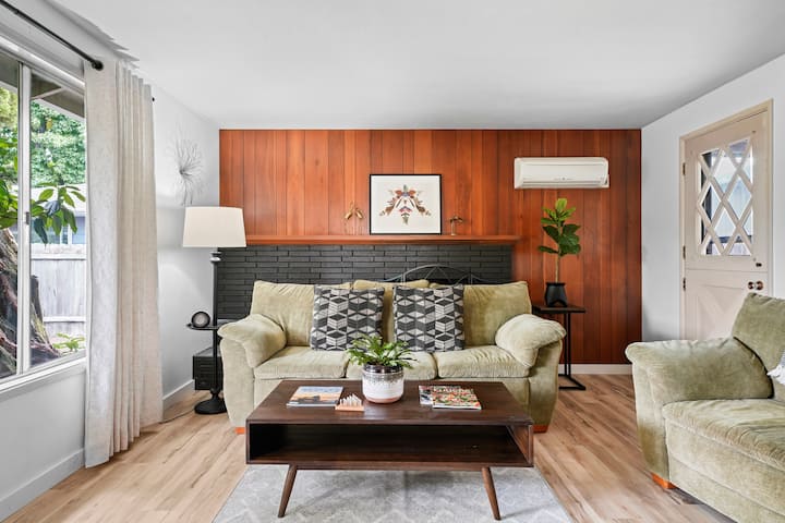 The Jasmine House - Eugene, OR