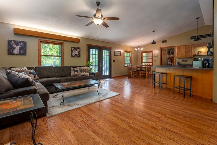 Beautiful Cabin Close To Siu/wineries/shawnee - Carbondale, IL