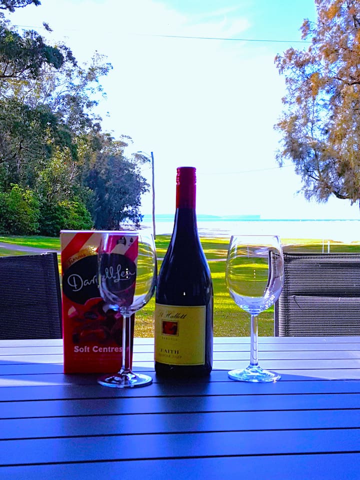 Combined Family Retreat Home & Flat On Moona Creek - Huskisson