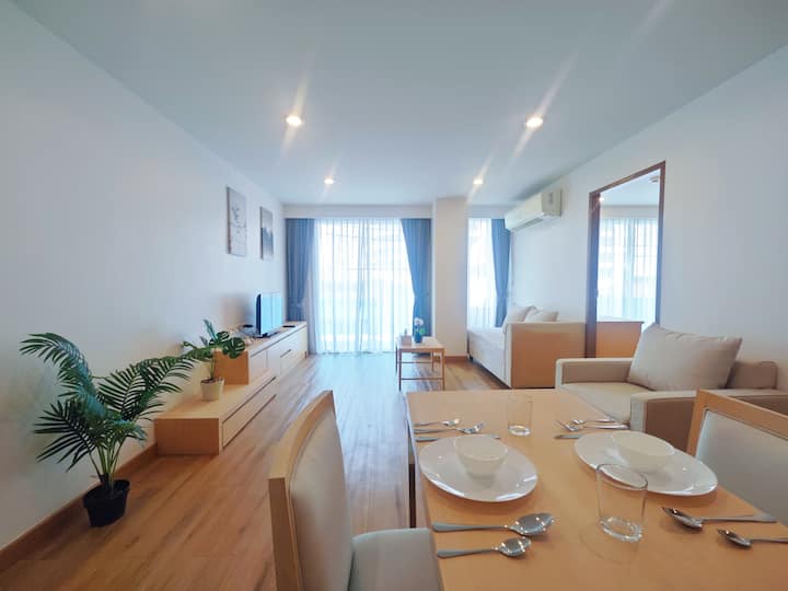 Nana Bts/1br/free Wifi&gym&pool& P/711 - Dusit District