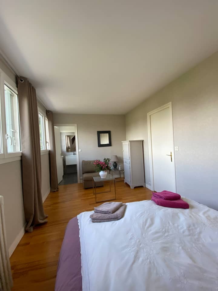 éTage Privatisé (Avec Deux Chambres) + Garage - Mantes-la-Jolie