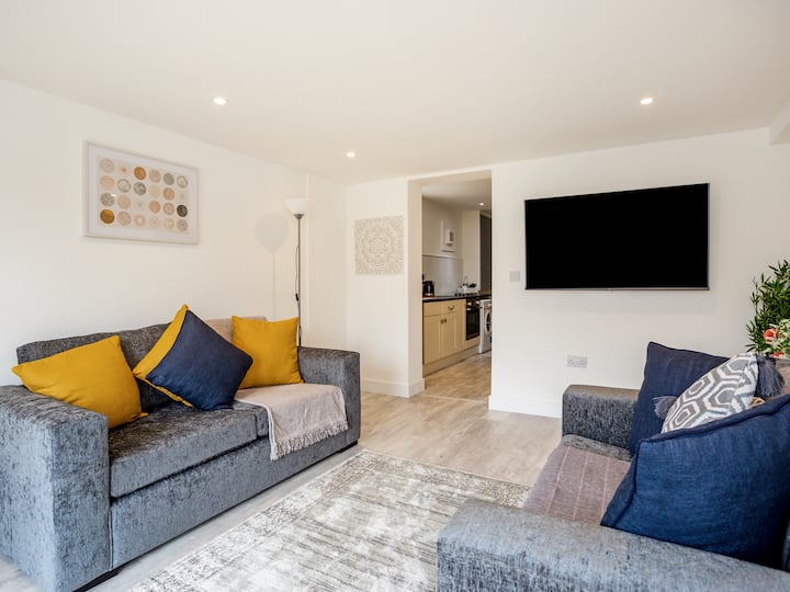 Perfect 6 Sleeper Home - Great Location - Legoland - Slough