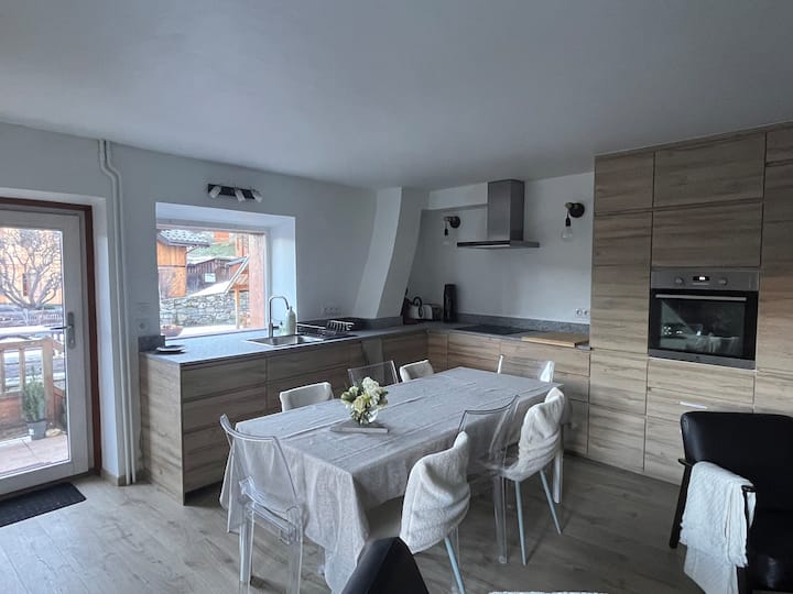 Chalet De 120 M2 Rénové En 2023 Et Garage Privatif - Saint-François-Longchamp