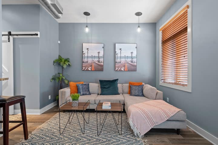 Downtown Chattanooga Loft In The Heart Of The City - Tennessee Aquarium, Chattanooga